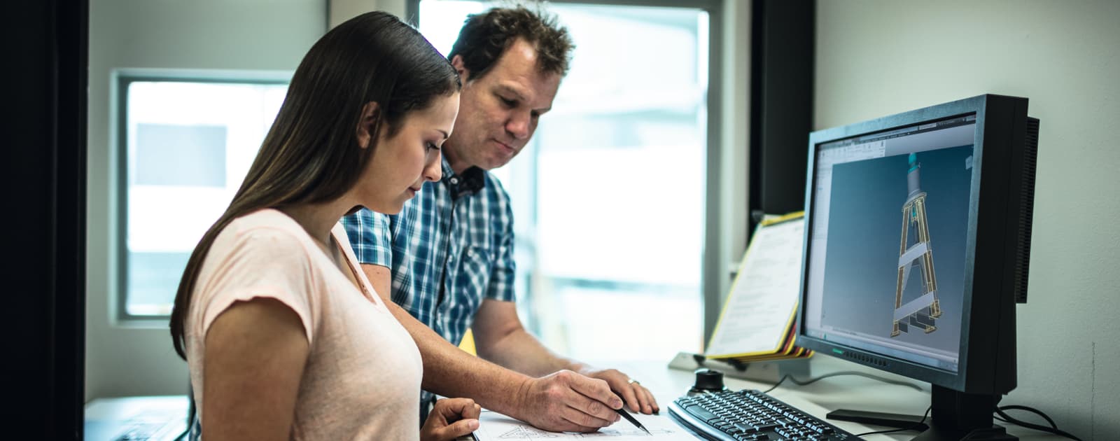 Elektroplaner:in EFZ – Lehrstellen, Beruf und Lohn